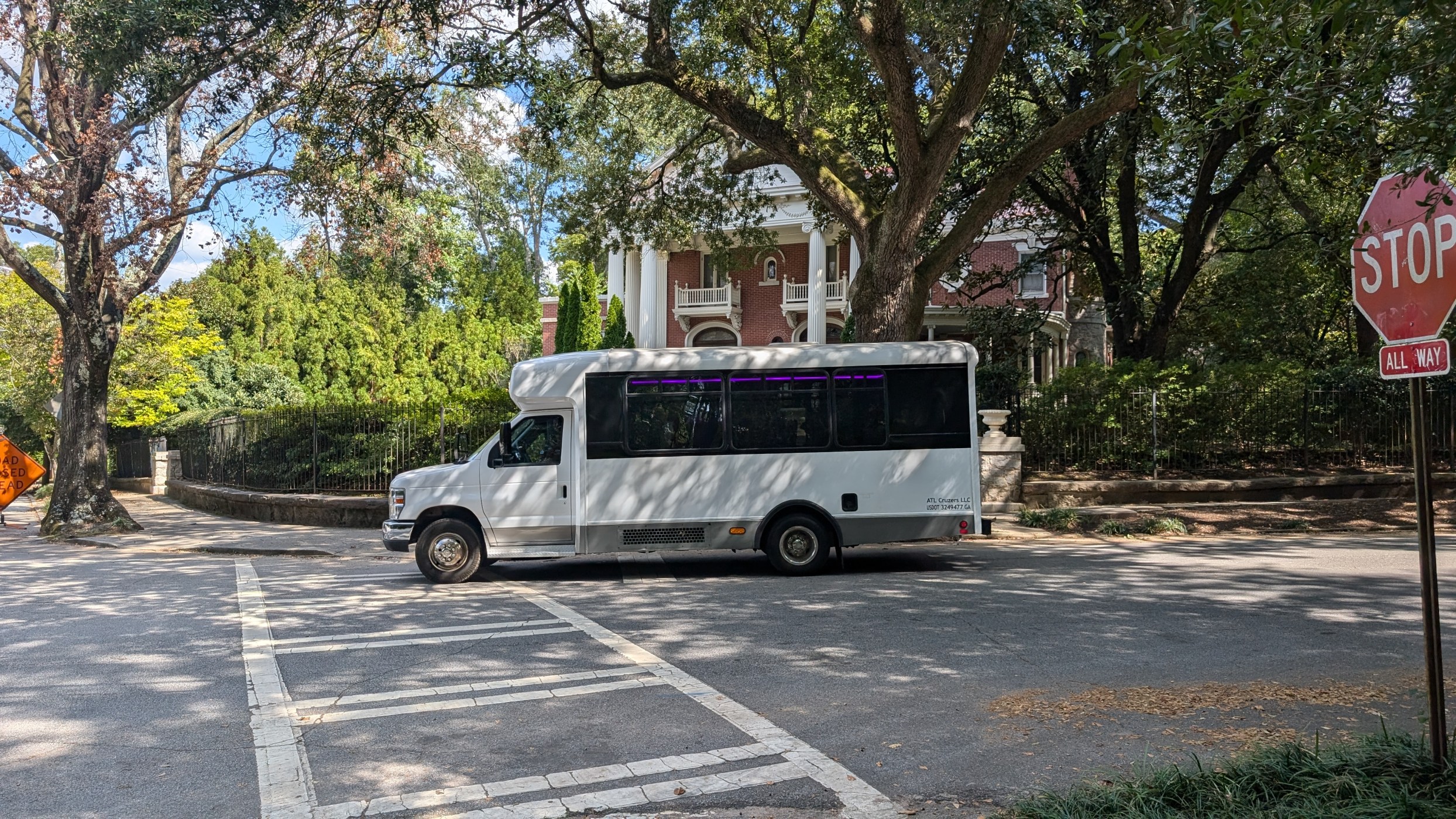 Atlanta Tour by Minibus | The Peachtree Trolley Co