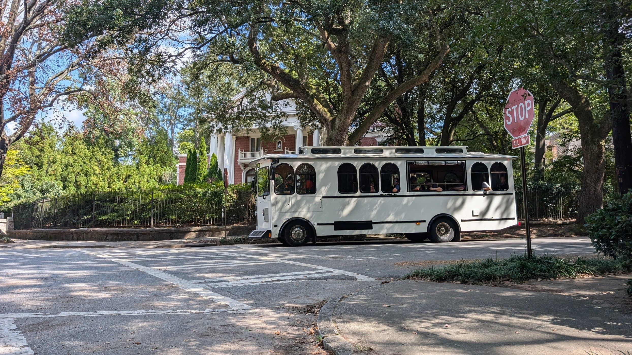 The Peachtree Trolley | Atlanta Trolley Tours & Charters